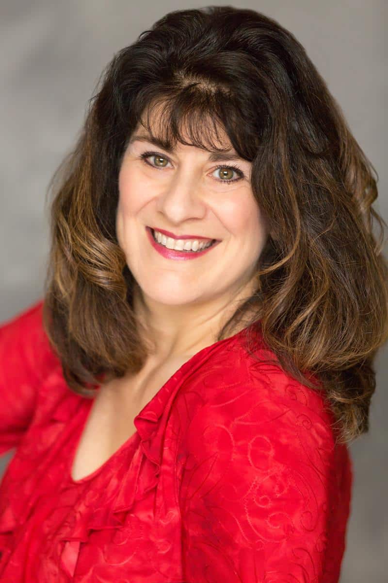 Maria Damore Performs Classic Love Songs | Galen Hall Golf Club